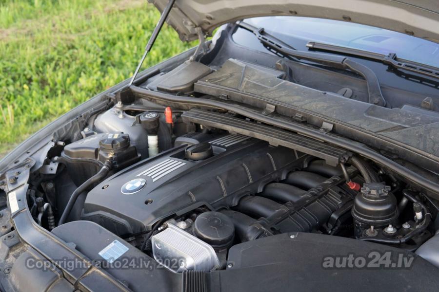 Pelēks BMW 3 Series 2006 Tallina, ar dzinēja tilpumu 2.50 L un nobraukumu 247 tūkst. km par 6950 €, foto 27 vietnē AUTOMOTO.COM.LV
