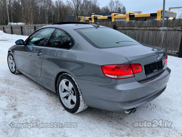 Pelēks BMW 3 Series 2007 Tartu, ar dzinēja tilpumu 3.00 L un nobraukumu 240 tūkst. km par 7950 €, foto 3 vietnē AUTOMOTO.COM.LV