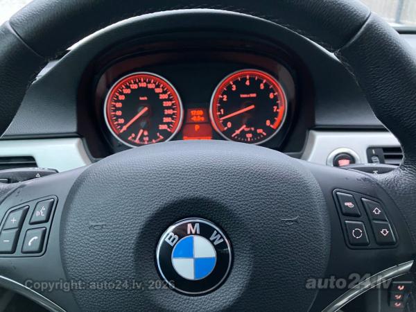 Grey BMW 3 Series 2007 in Tartu, with an engine capacity of 3.00 L and mileage of 240 thousand km for 7950 €, photo 11 on AUTOMOTO.COM.LV