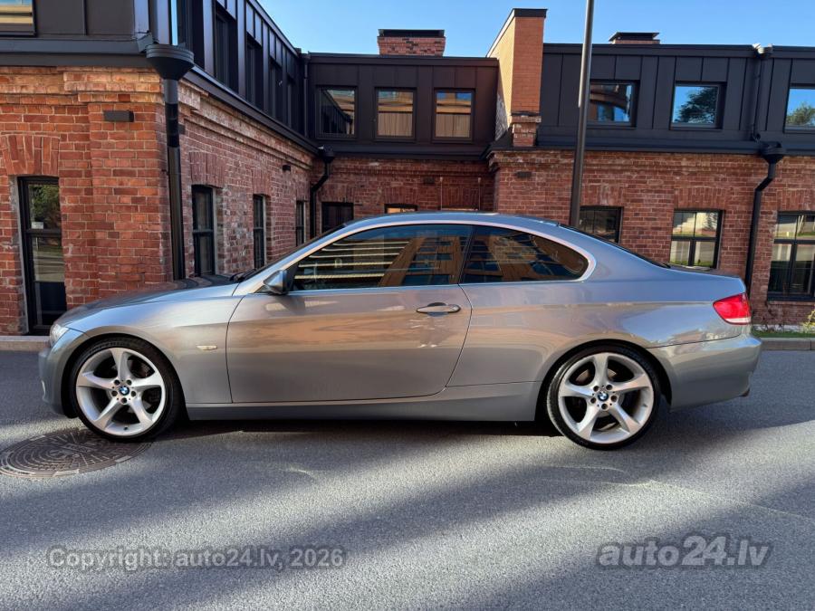 Pelēks BMW 3 Series 2007 Tallina, ar dzinēja tilpumu 2.50 L un nobraukumu 266 tūkst. km par 7200 €, foto 7 vietnē AUTOMOTO.COM.LV