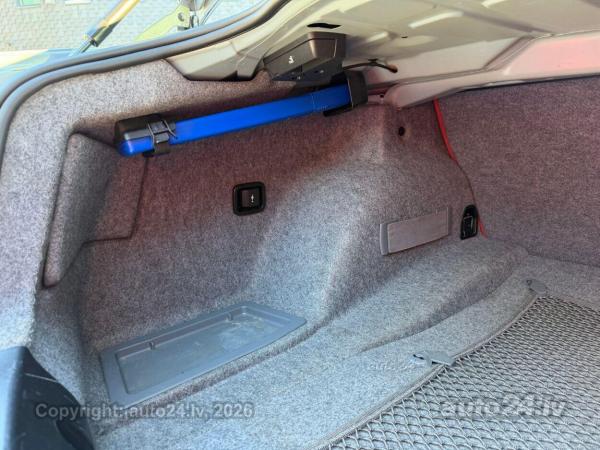 Pelēks BMW 3 Series 2008 Tallina, ar dzinēja tilpumu 3.00 L un nobraukumu 149 tūkst. km par 9800 €, foto 11 vietnē AUTOMOTO.COM.LV