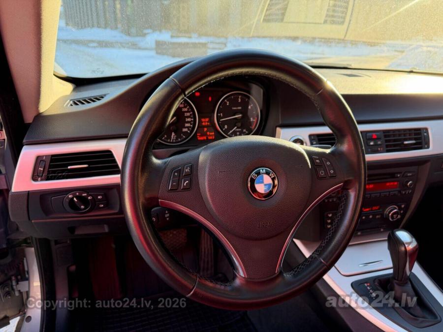 Pelēks BMW 3 Series 2008 Tallina, ar dzinēja tilpumu 3.00 L un nobraukumu 149 tūkst. km par 9800 €, foto 20 vietnē AUTOMOTO.COM.LV