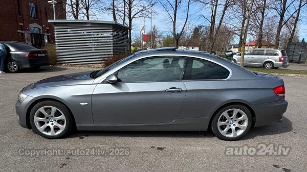 Pelēks BMW 3 Series 2008 Tallina, ar dzinēja tilpumu 3.00 L un nobraukumu 224 tūkst. km par 6999 €, foto 5 vietnē AUTOMOTO.COM.LV