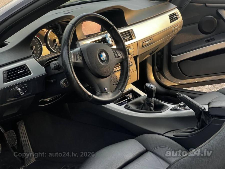 Pelēks BMW 3 Series 2010 Tallina, ar dzinēja tilpumu 2.00 L un nobraukumu 168 tūkst. km par 9800 €, foto 5 vietnē AUTOMOTO.COM.LV