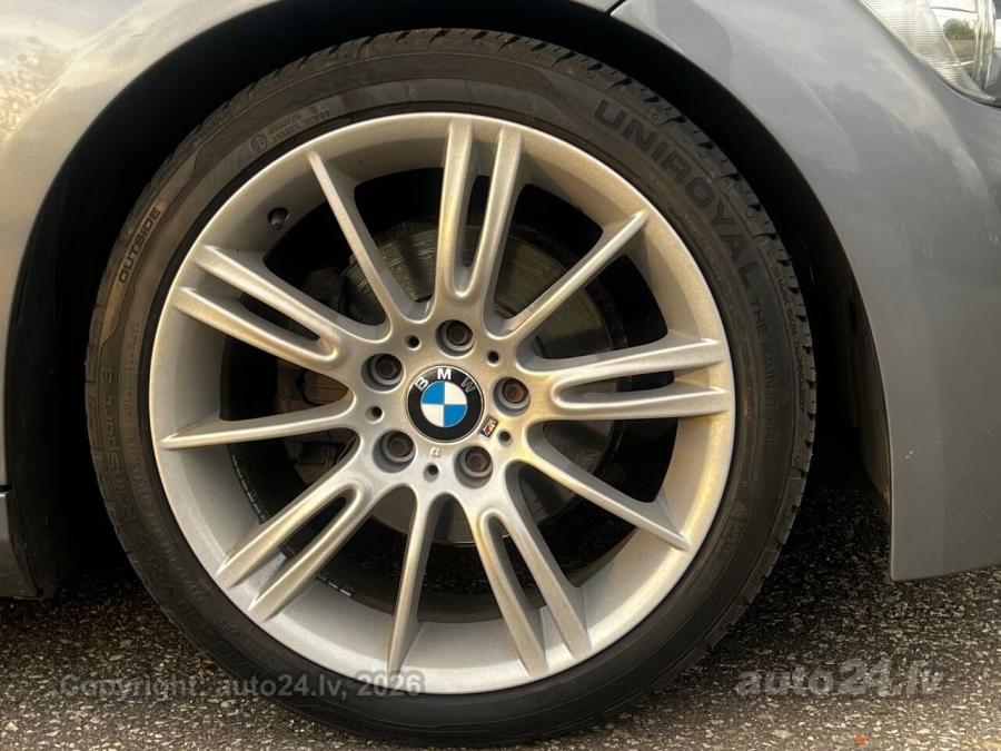 Pelēks BMW 3 Series 2010 Tallina, ar dzinēja tilpumu 2.00 L un nobraukumu 168 tūkst. km par 9800 €, foto 9 vietnē AUTOMOTO.COM.LV