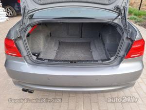Grey BMW 3 Series 2010 in Tallinn, with an engine capacity of 3.00 L and mileage of 192 thousand km for 9500 €, photo 9 on AUTOMOTO.COM.LV