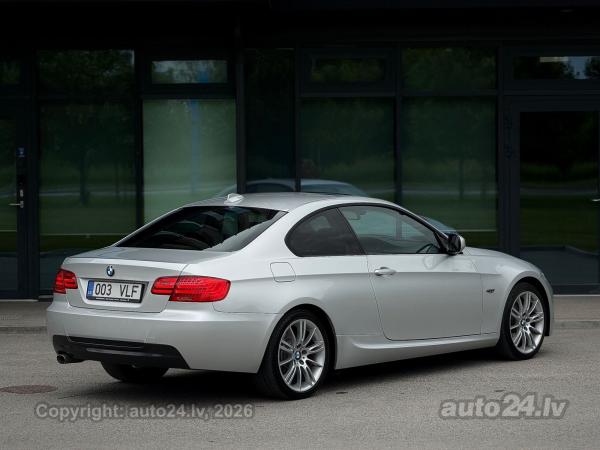 Pelēks BMW 3 Series 2010 Tallina, ar dzinēja tilpumu 2.00 L un nobraukumu 324 tūkst. km par 9500 €, foto 7 vietnē AUTOMOTO.COM.LV