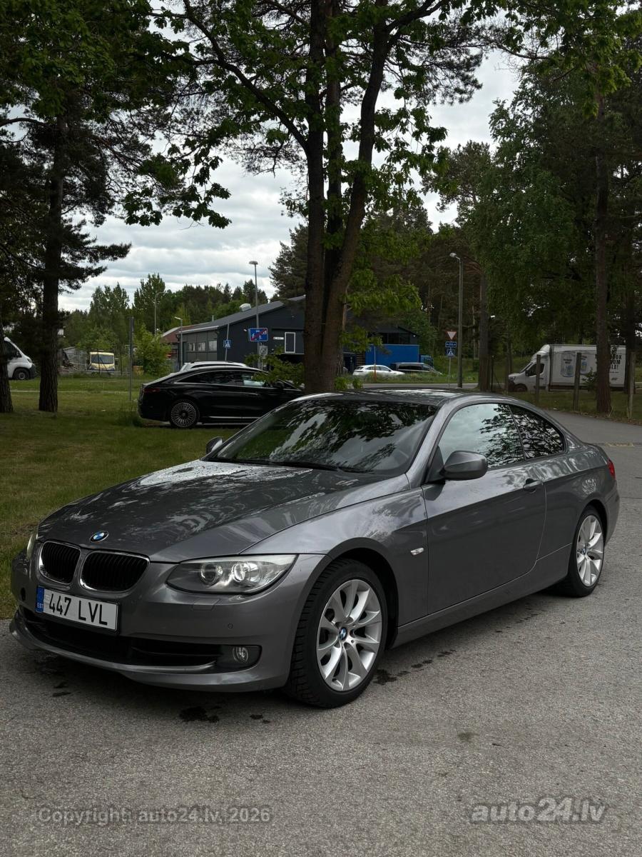 Pelēks BMW 3 Series 2011 Tallina, ar dzinēja tilpumu 2.00 L un nobraukumu 321 tūkst. km par 6700 €, foto 1 vietnē AUTOMOTO.COM.LV
