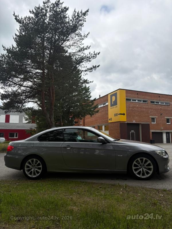Pelēks BMW 3 Series 2011 Tallina, ar dzinēja tilpumu 2.00 L un nobraukumu 321 tūkst. km par 6700 €, foto 5 vietnē AUTOMOTO.COM.LV