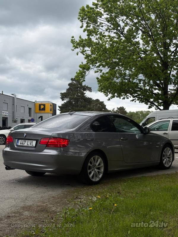 Pelēks BMW 3 Series 2011 Tallina, ar dzinēja tilpumu 2.00 L un nobraukumu 321 tūkst. km par 6700 €, foto 7 vietnē AUTOMOTO.COM.LV