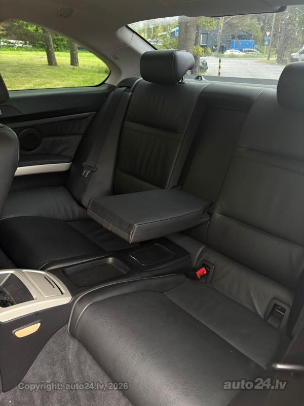 Pelēks BMW 3 Series 2011 Tallina, ar dzinēja tilpumu 2.00 L un nobraukumu 321 tūkst. km par 6700 €, foto 9 vietnē AUTOMOTO.COM.LV