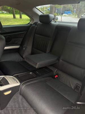 Pelēks BMW 3 Series 2011 Tallina, ar dzinēja tilpumu 2.00 L un nobraukumu 321 tūkst. km par 6700 €, foto 10 vietnē AUTOMOTO.COM.LV