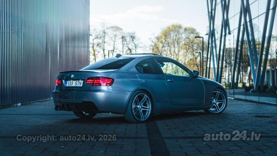 Pelēks BMW 3 Series 2011 Tallina, ar dzinēja tilpumu 3.00 L un nobraukumu 240 tūkst. km par 13500 €, foto 6 vietnē AUTOMOTO.COM.LV