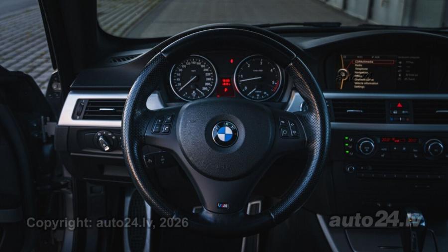 Pelēks BMW 3 Series 2011 Tallina, ar dzinēja tilpumu 3.00 L un nobraukumu 240 tūkst. km par 13500 €, foto 19 vietnē AUTOMOTO.COM.LV