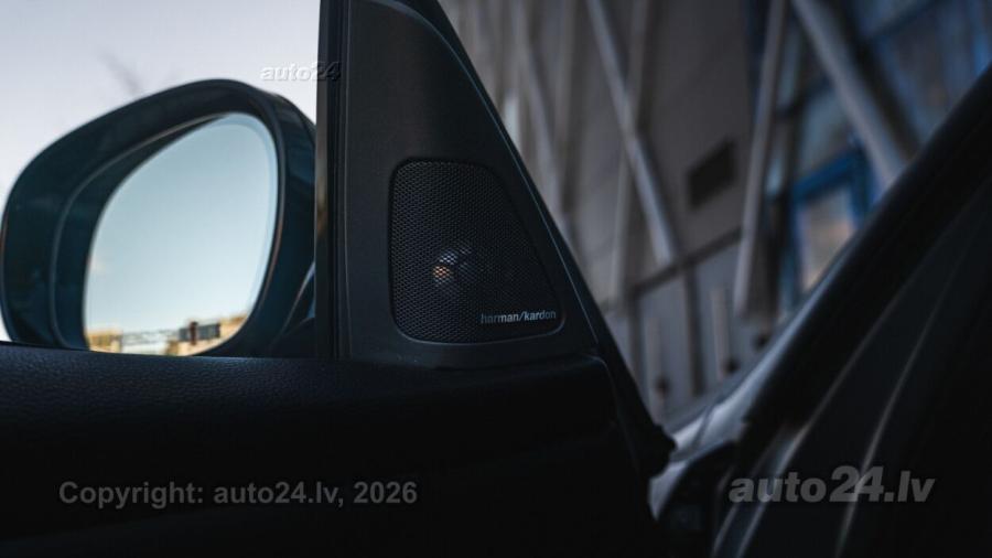 Pelēks BMW 3 Series 2011 Tallina, ar dzinēja tilpumu 3.00 L un nobraukumu 240 tūkst. km par 13500 €, foto 25 vietnē AUTOMOTO.COM.LV
