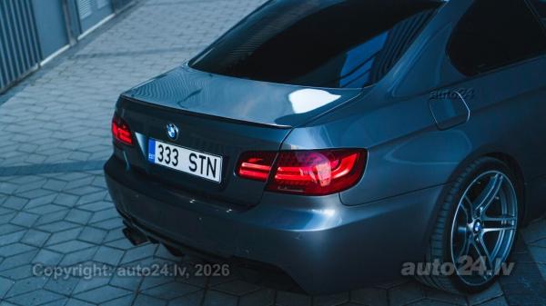 Grey BMW 3 Series 2011 in Tallinn, with an engine capacity of 3.00 L and mileage of 240 thousand km for 13500 €, photo 7 on AUTOMOTO.COM.LV