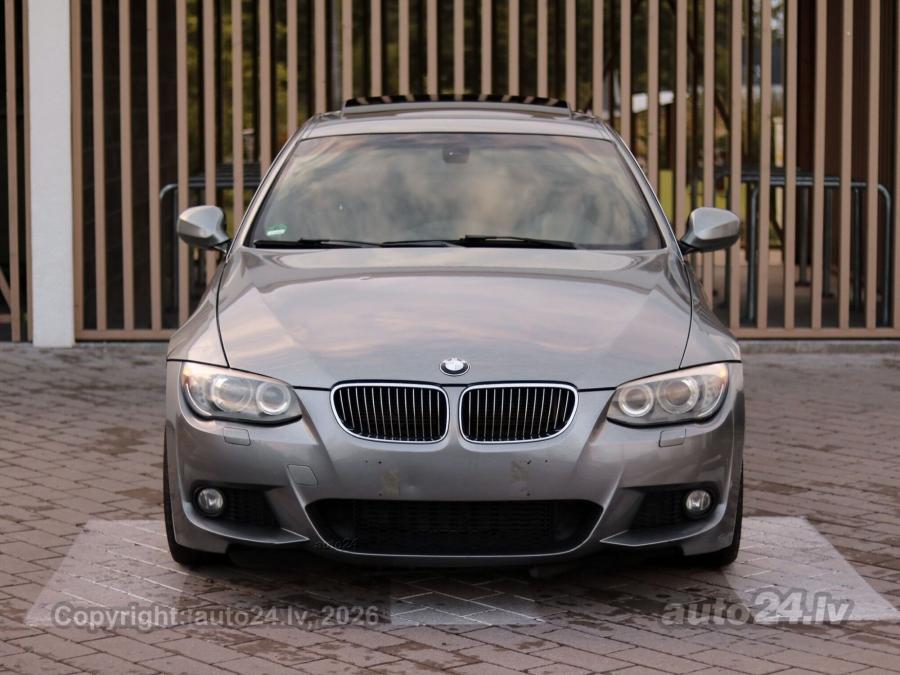 Grey BMW 3 Series 2012 in Tallinn, with an engine capacity of 3.00 L and mileage of 294 thousand km for 8999 €, photo 3 on AUTOMOTO.COM.LV