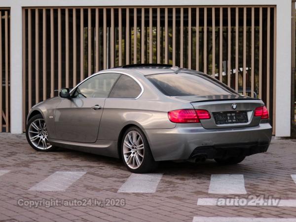 Grey BMW 3 Series 2012 in Tallinn, with an engine capacity of 3.00 L and mileage of 294 thousand km for 8999 €, photo 6 on AUTOMOTO.COM.LV