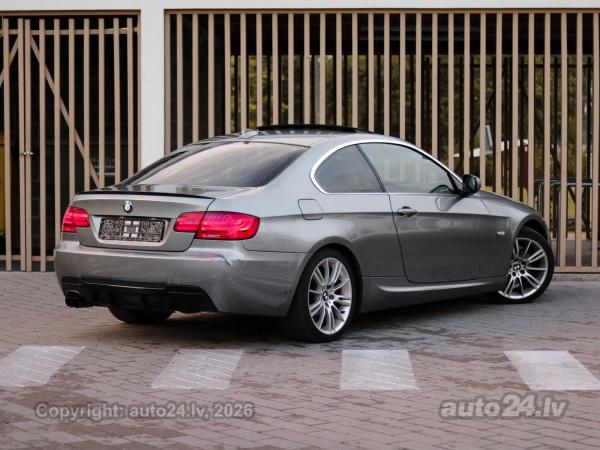 Grey BMW 3 Series 2012 in Tallinn, with an engine capacity of 3.00 L and mileage of 294 thousand km for 8999 €, photo 8 on AUTOMOTO.COM.LV