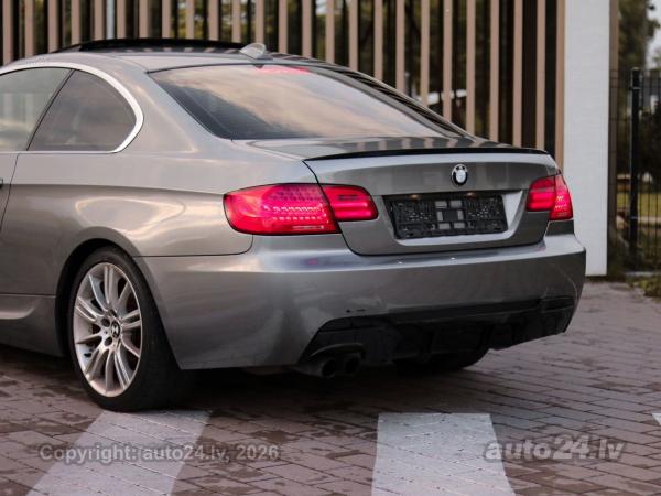 Grey BMW 3 Series 2012 in Tallinn, with an engine capacity of 3.00 L and mileage of 294 thousand km for 8999 €, photo 9 on AUTOMOTO.COM.LV