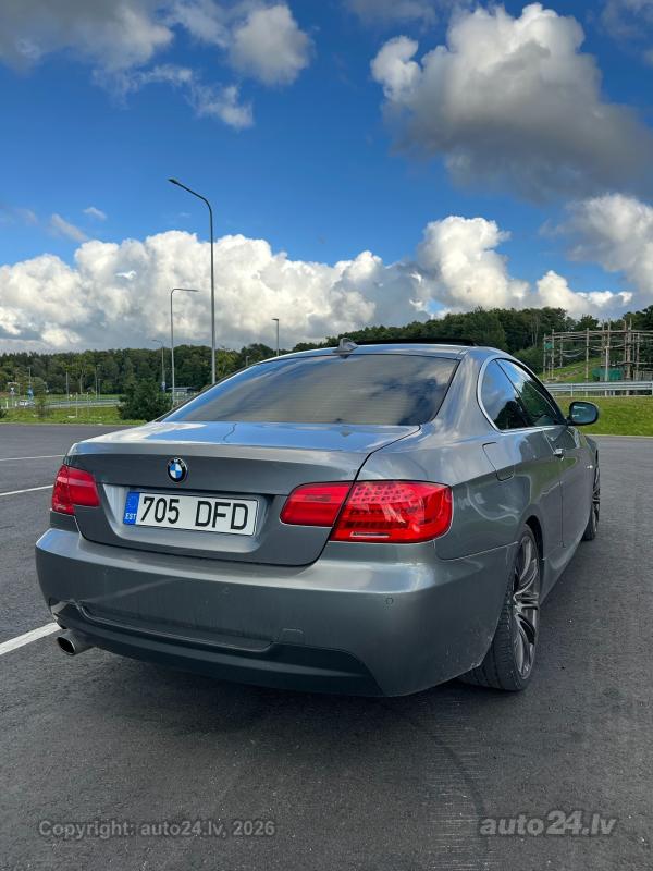 Grey BMW 3 Series 2013 in Tallinn, with an engine capacity of 2.00 L and mileage of 269 thousand km for 8999 €, photo 5 on AUTOMOTO.COM.LV