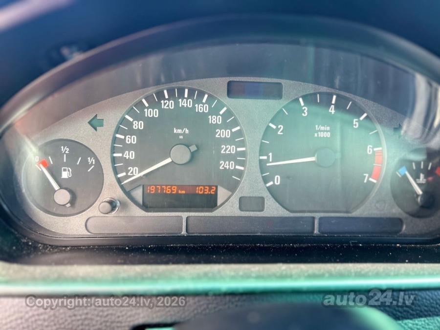 Grey BMW 3 Series 1998 in Tartu, with an engine capacity of 1.60 L and mileage of 197 thousand km for 1800 €, photo 13 on AUTOMOTO.COM.LV