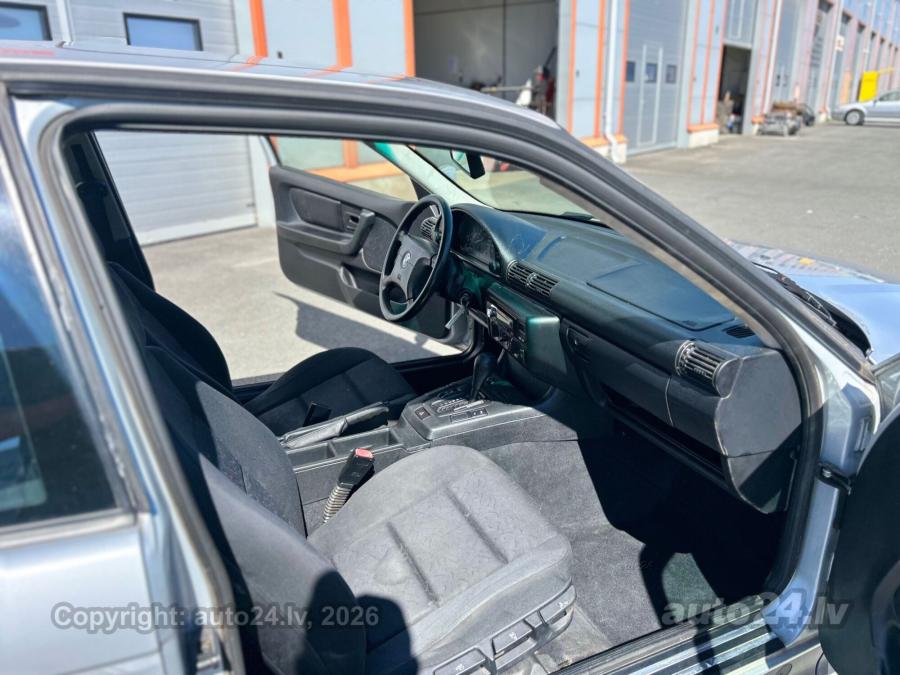 Grey BMW 3 Series 1998 in Tartu, with an engine capacity of 1.60 L and mileage of 197 thousand km for 1800 €, photo 15 on AUTOMOTO.COM.LV