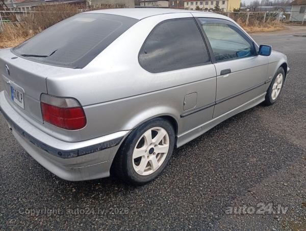 Pelēks BMW 3 Series 2000 Veru, ar dzinēja tilpumu 1.90 L un nobraukumu 261 tūkst. km par 2500 €, foto 5 vietnē AUTOMOTO.COM.LV