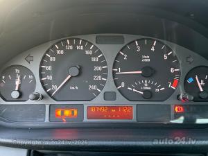 Pelēks BMW 3 Series 2004 Veru, ar dzinēja tilpumu 1.80 L un nobraukumu 188 tūkst. km par 2899 €, foto 12 vietnē AUTOMOTO.COM.LV