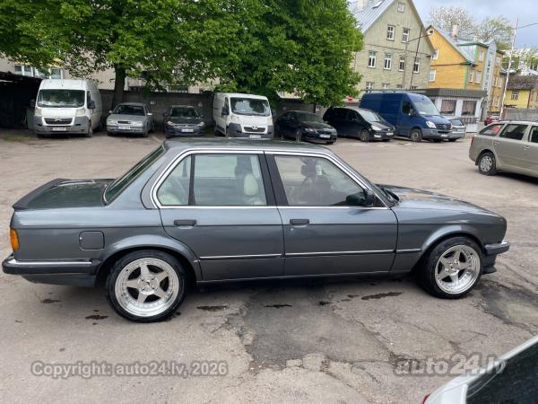 Pelēks BMW 3 Series 1987 Tallina, ar dzinēja tilpumu 3.00 L un nobraukumu 0 tūkst. km par 9999 €, foto 2 vietnē AUTOMOTO.COM.LV