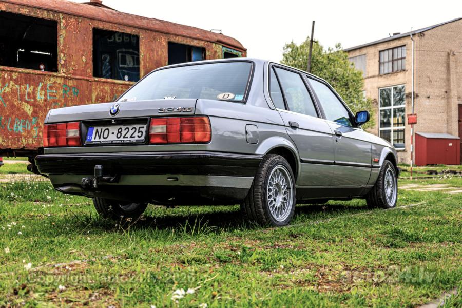 Pelēks BMW 3 Series 1987 Gulbene, ar dzinēja tilpumu 2.40 L un nobraukumu 138 tūkst. km par 9500 €, foto 4 vietnē AUTOMOTO.COM.LV
