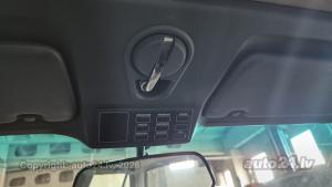Pelēks BMW 3 Series 1987 Gulbene, ar dzinēja tilpumu 2.40 L un nobraukumu 138 tūkst. km par 9500 €, foto 14 vietnē AUTOMOTO.COM.LV