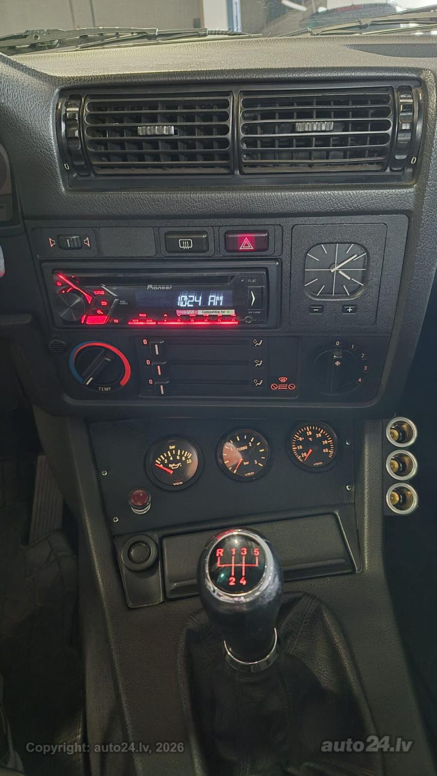 Pelēks BMW 3 Series 1987 Gulbene, ar dzinēja tilpumu 2.40 L un nobraukumu 138 tūkst. km par 9500 €, foto 15 vietnē AUTOMOTO.COM.LV