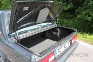 Pelēks BMW 3 Series 1990 Pērnava, ar dzinēja tilpumu 1.60 L un nobraukumu 238 tūkst. km par 6900 €, foto 13 vietnē AUTOMOTO.COM.LV