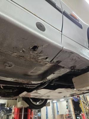 Pelēks BMW 3 Series 1996 Tallina, ar dzinēja tilpumu 1.80 L un nobraukumu 248 tūkst. km par 6500 €, foto 16 vietnē AUTOMOTO.COM.LV