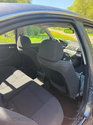 Pelēks BMW 3 Series 2001 Tallina, ar dzinēja tilpumu 2.20 L un nobraukumu 250 tūkst. km par 3000 €, foto 12 vietnē AUTOMOTO.COM.LV
