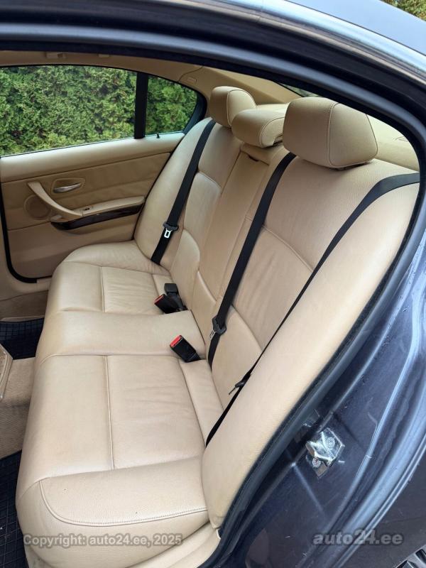 Pelēks BMW 3 Series 2004 Tallina, ar dzinēja tilpumu 2.50 L un nobraukumu 406 tūkst. km par 4600 €, foto 11 vietnē AUTOMOTO.COM.LV