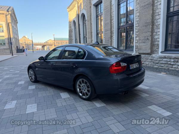 Pelēks BMW 3 Series 2004 Tallina, ar dzinēja tilpumu 2.50 L un nobraukumu 406 tūkst. km par 3720 €, foto 3 vietnē AUTOMOTO.COM.LV