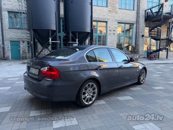 Pelēks BMW 3 Series 2004 Tallina, ar dzinēja tilpumu 2.50 L un nobraukumu 406 tūkst. km par 3720 €, foto 5 vietnē AUTOMOTO.COM.LV