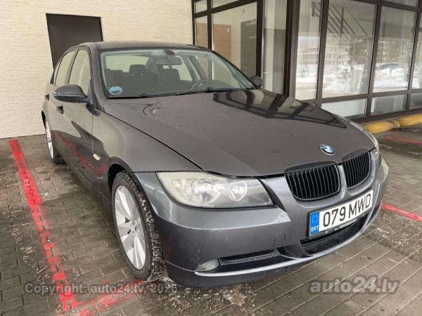 Pelēks BMW 3 Series 2005 Tallina, ar dzinēja tilpumu 2.00 L un nobraukumu 260 tūkst. km par 3200 €, foto 2 vietnē AUTOMOTO.COM.LV