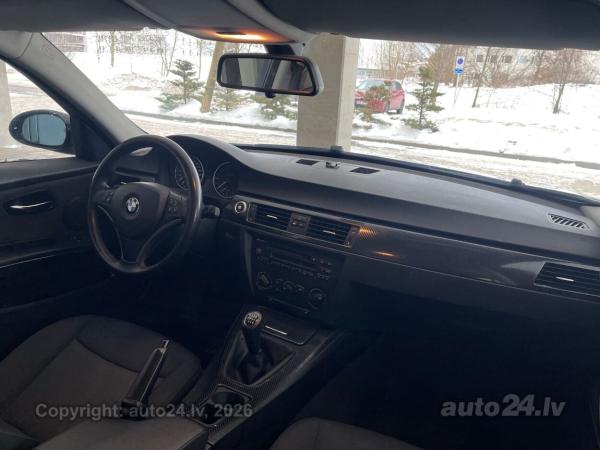 Pelēks BMW 3 Series 2005 Tallina, ar dzinēja tilpumu 2.00 L un nobraukumu 260 tūkst. km par 3200 €, foto 6 vietnē AUTOMOTO.COM.LV