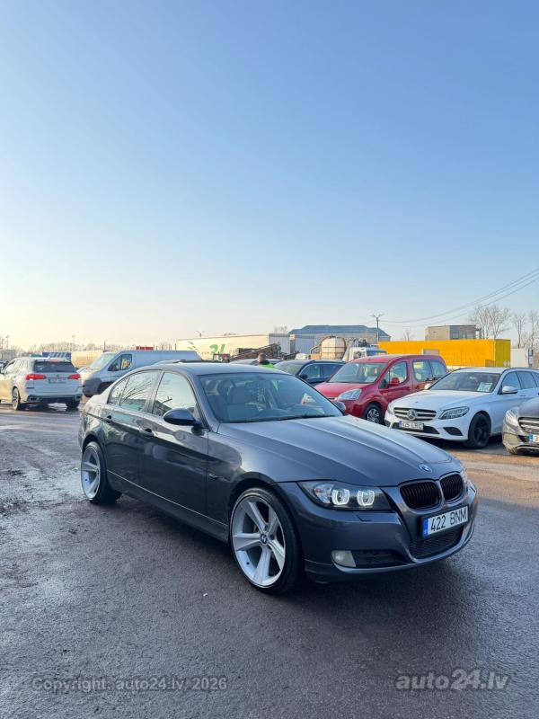Grey BMW 3 Series 2005 in Tallinn, with an engine capacity of 2.00 L and mileage of 389 thousand km for 3499 €, photo 1 on AUTOMOTO.COM.LV