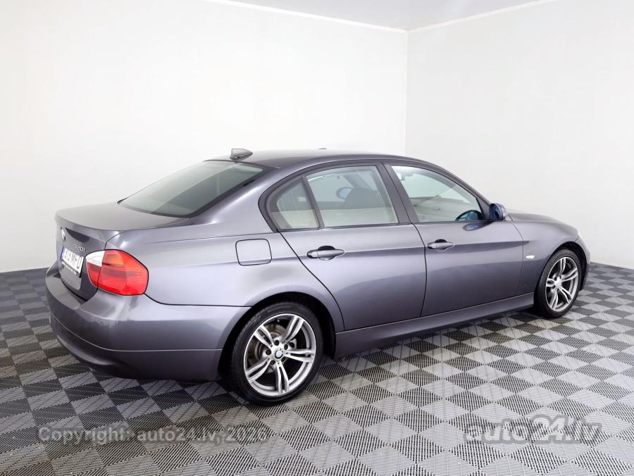 Pelēks BMW 3 Series 2005 Tallina, ar dzinēja tilpumu 2.00 L un nobraukumu 249 tūkst. km par 2299 €, foto 4 vietnē AUTOMOTO.COM.LV