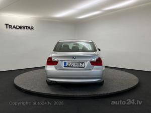 Pelēks BMW 3 Series 2005 Pērnava, ar dzinēja tilpumu 2.00 L un nobraukumu 225 tūkst. km par 3490 €, foto 6 vietnē AUTOMOTO.COM.LV