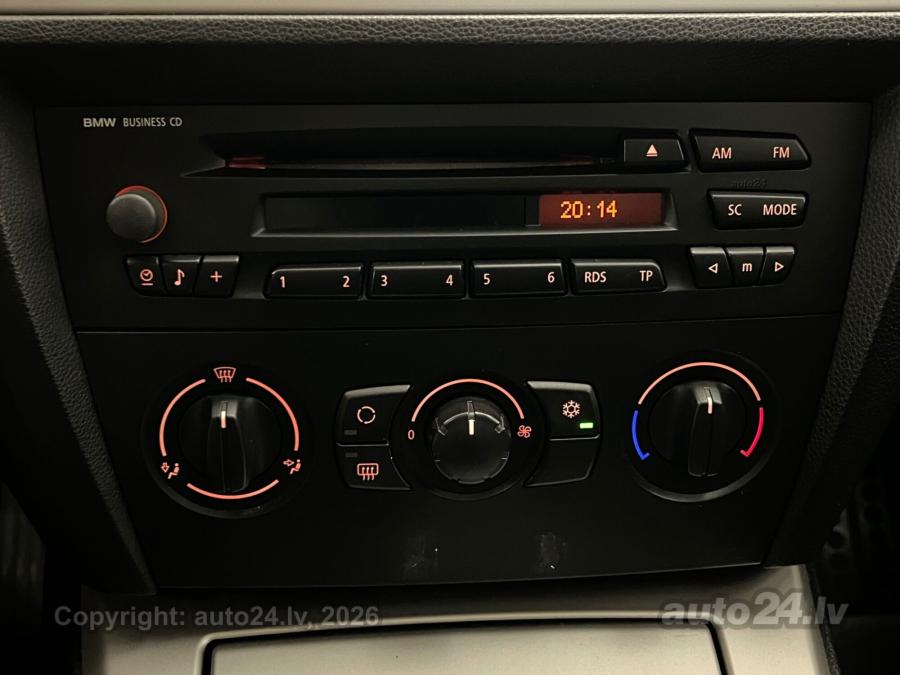 Pelēks BMW 3 Series 2005 Pērnava, ar dzinēja tilpumu 2.00 L un nobraukumu 225 tūkst. km par 3490 €, foto 18 vietnē AUTOMOTO.COM.LV