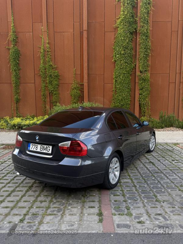 Pelēks BMW 3 Series 2005 Tallina, ar dzinēja tilpumu 2.00 L un nobraukumu 365 tūkst. km par 2799 €, foto 6 vietnē AUTOMOTO.COM.LV