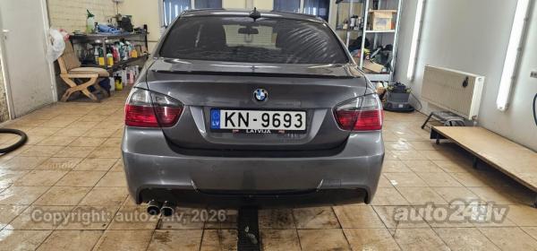 Grey BMW 3 Series 2006 in Valmiera, with an engine capacity of 2.50 L and mileage of 301 thousand km for 4500 €, photo 3 on AUTOMOTO.COM.LV