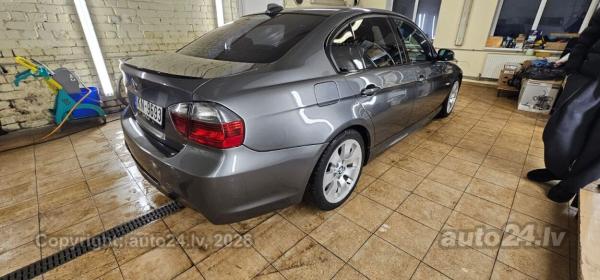 Grey BMW 3 Series 2006 in Valmiera, with an engine capacity of 2.50 L and mileage of 301 thousand km for 4500 €, photo 4 on AUTOMOTO.COM.LV