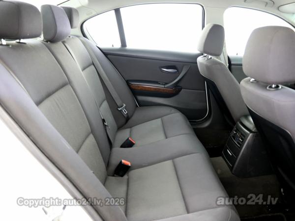Grey BMW 3 Series 2006 in Tallinn, with an engine capacity of 2.00 L and mileage of 339 thousand km for 2499 €, photo 7 on AUTOMOTO.COM.LV