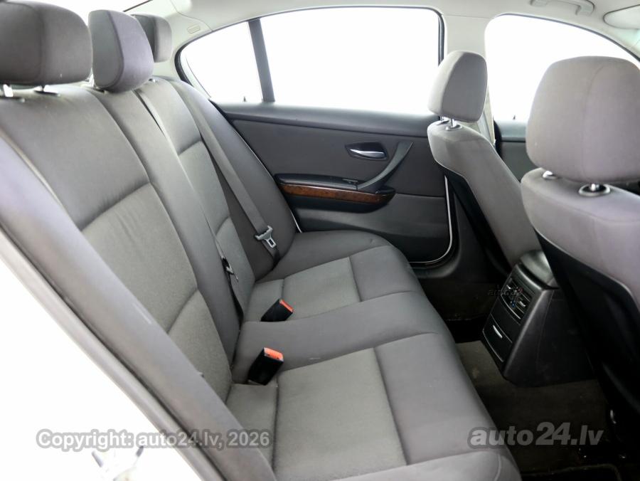 Pelēks BMW 3 Series 2006 Tallina, ar dzinēja tilpumu 2.00 L un nobraukumu 339 tūkst. km par 2499 €, foto 8 vietnē AUTOMOTO.COM.LV